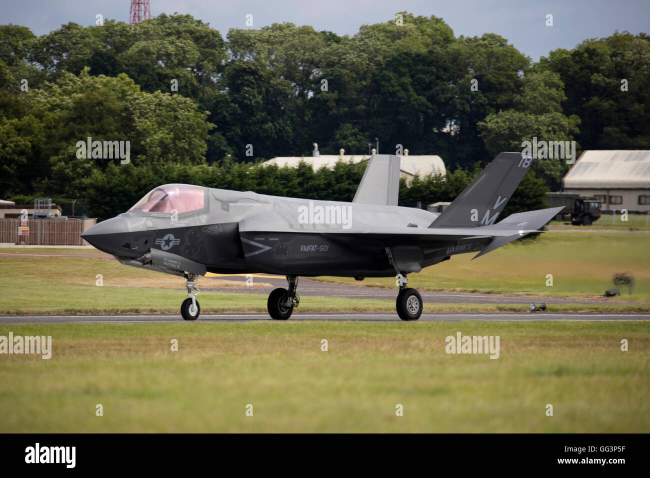 Lockheed Martin F-35 Joint Strike Fighter "Lightning II Stock Photo - Alamy