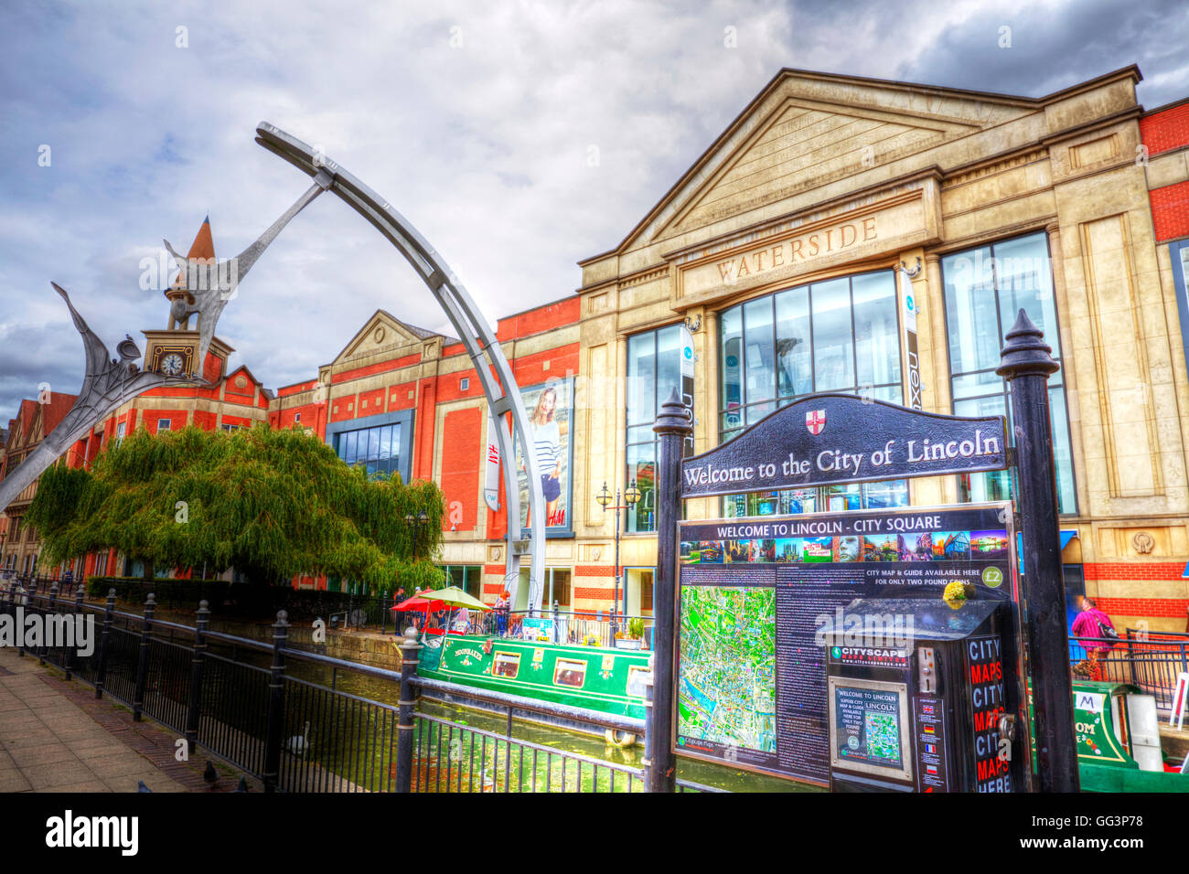 Shops Of Waterside High Resolution Stock Photography and Images - Alamy