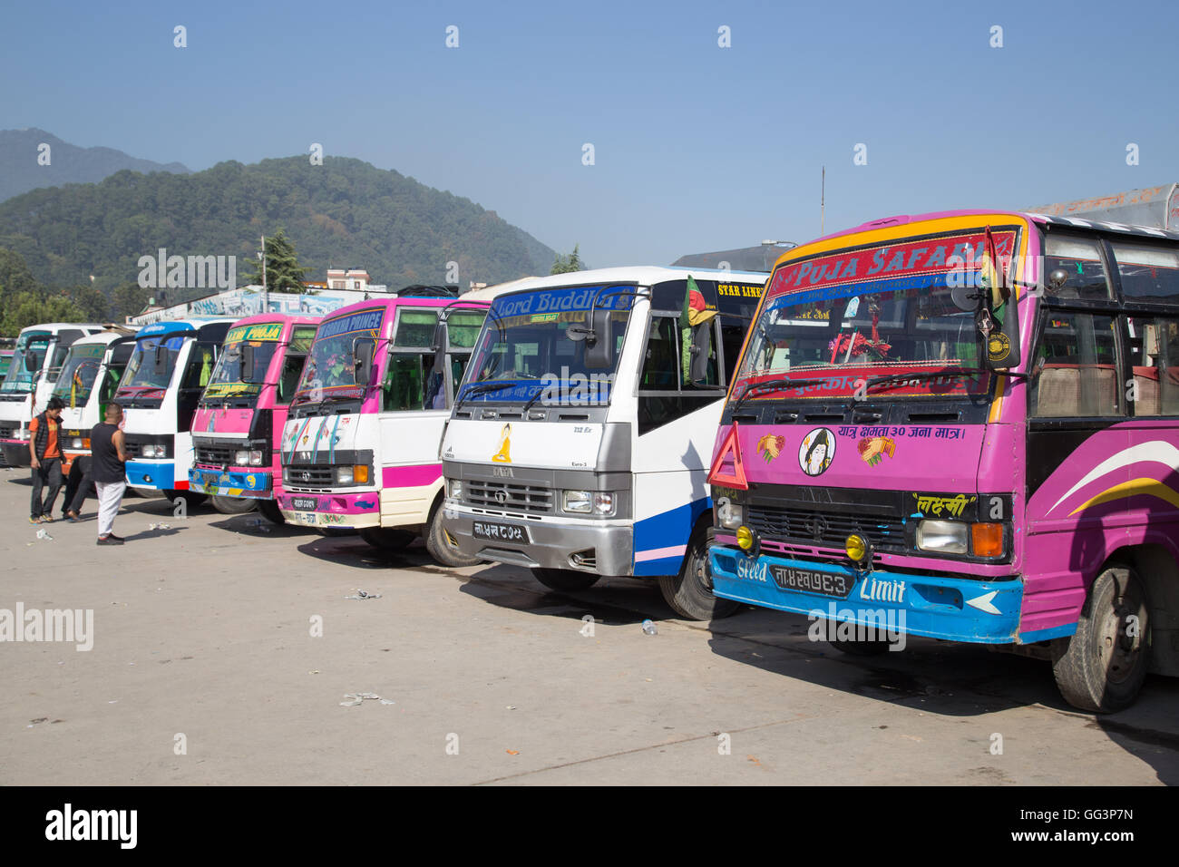Nepal bus hi-res stock photography and images - Alamy