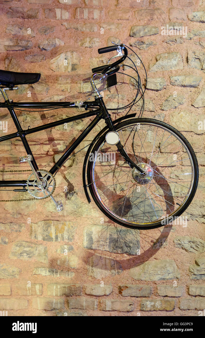 Tire brick hi-res stock photography and images - Alamy