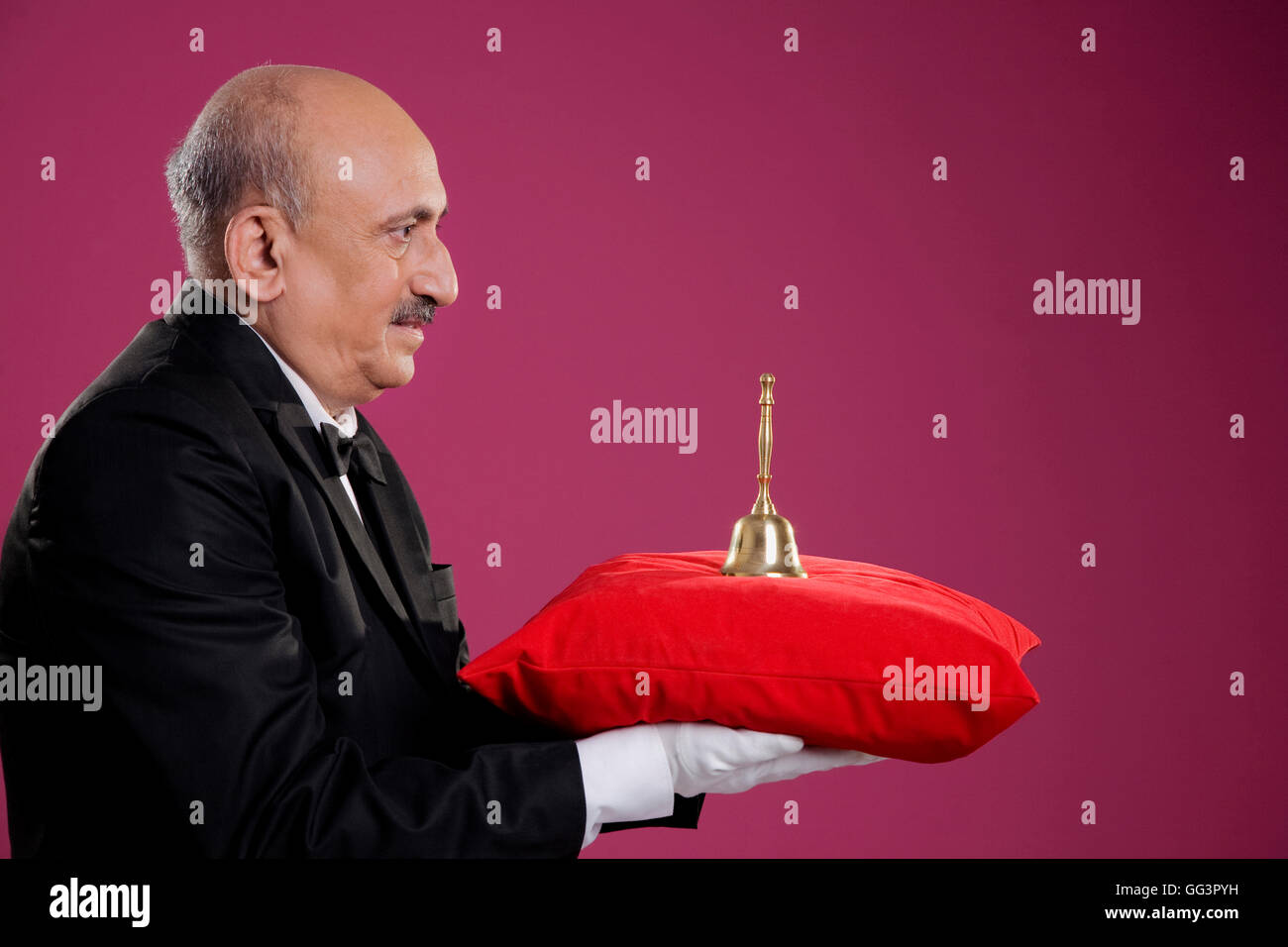 Butler's uniform hi-res stock photography and images - Alamy