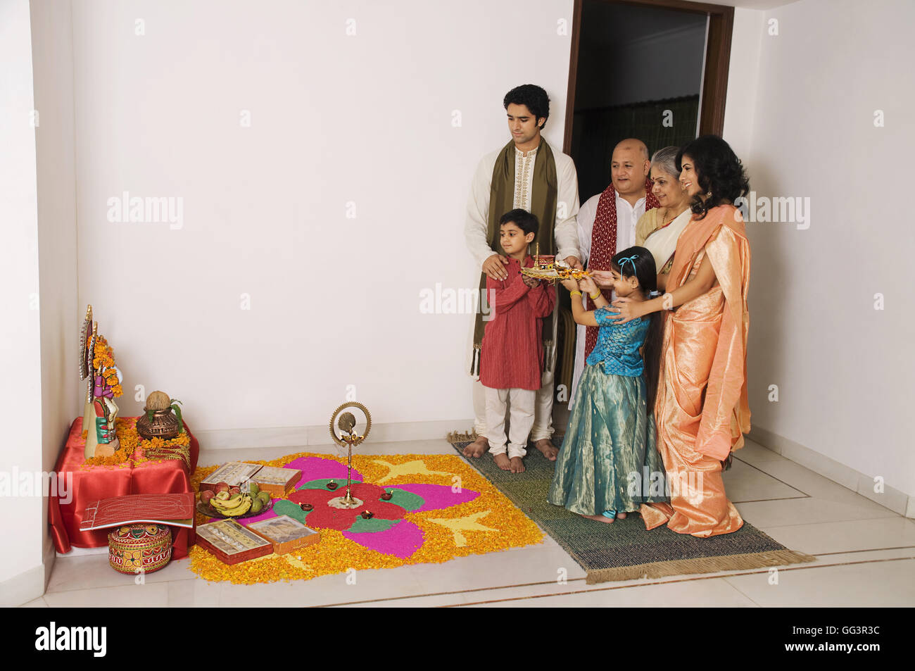 Pooja Colours High Resolution Stock Photography and Images - Alamy