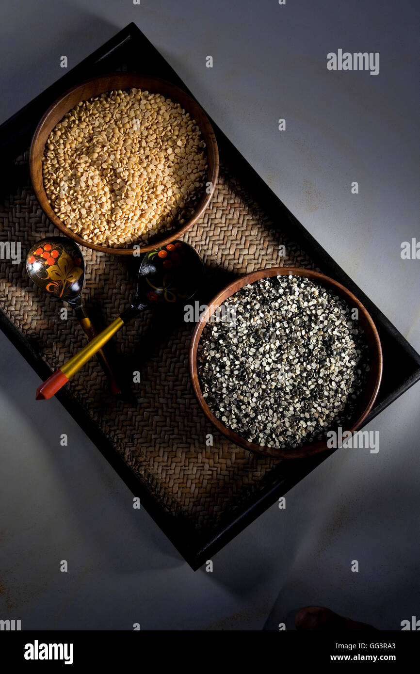 Yellow and brown pulses Stock Photo - Alamy