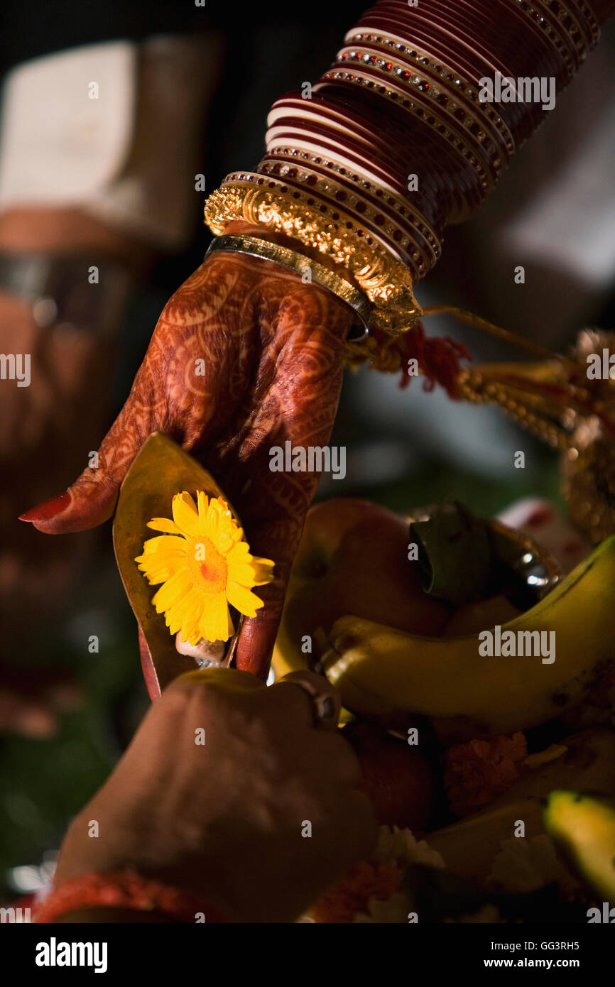 Pooja hi-res stock photography and images - Alamy