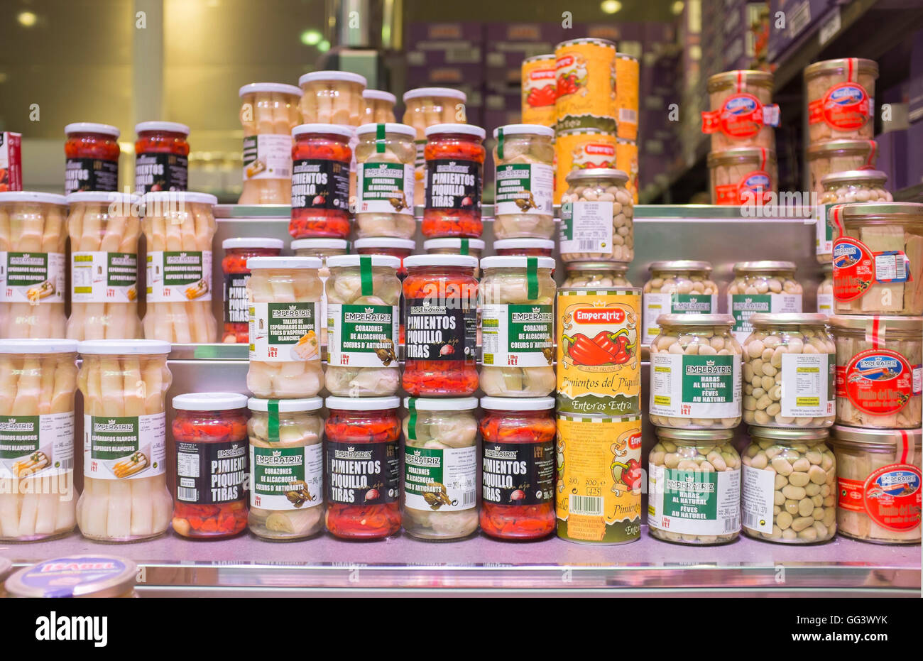 Tapas display hi-res stock photography and images - Alamy