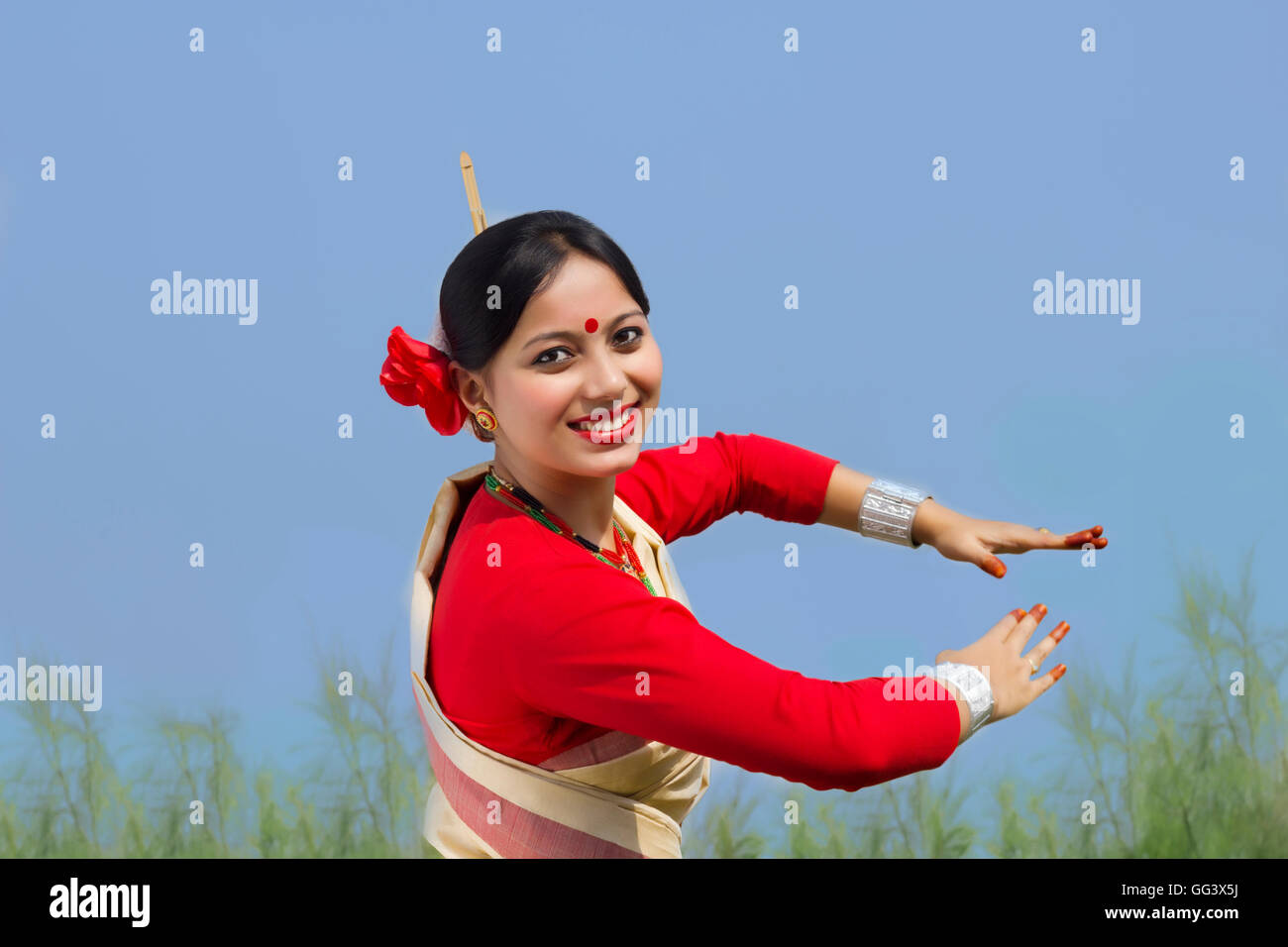 Bihu dancer hi-res stock photography and images - Alamy