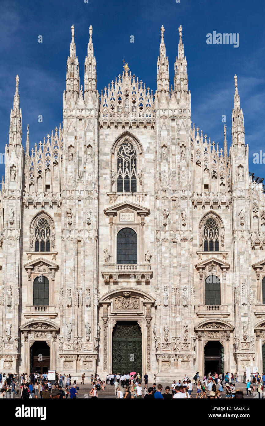 Cathedral Duomo, Milan, Italy. Frontal facade view Stock Photo - Alamy