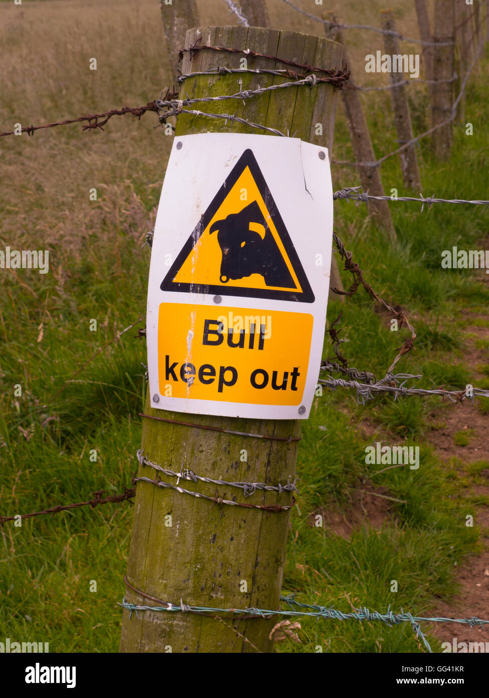 Keep out bull sign hi-res stock photography and images - Alamy