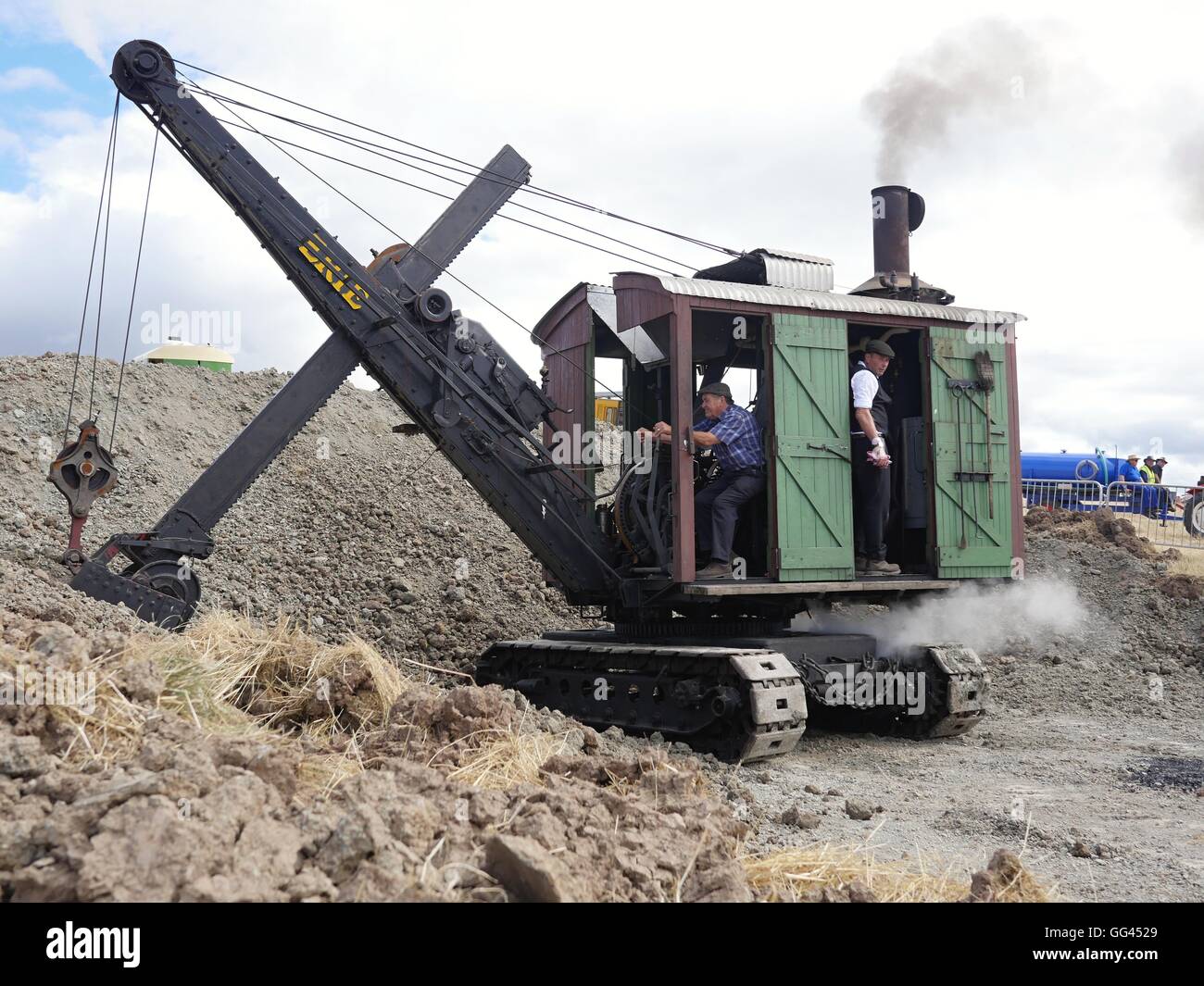 Power shovel hi-res stock photography and images - Alamy