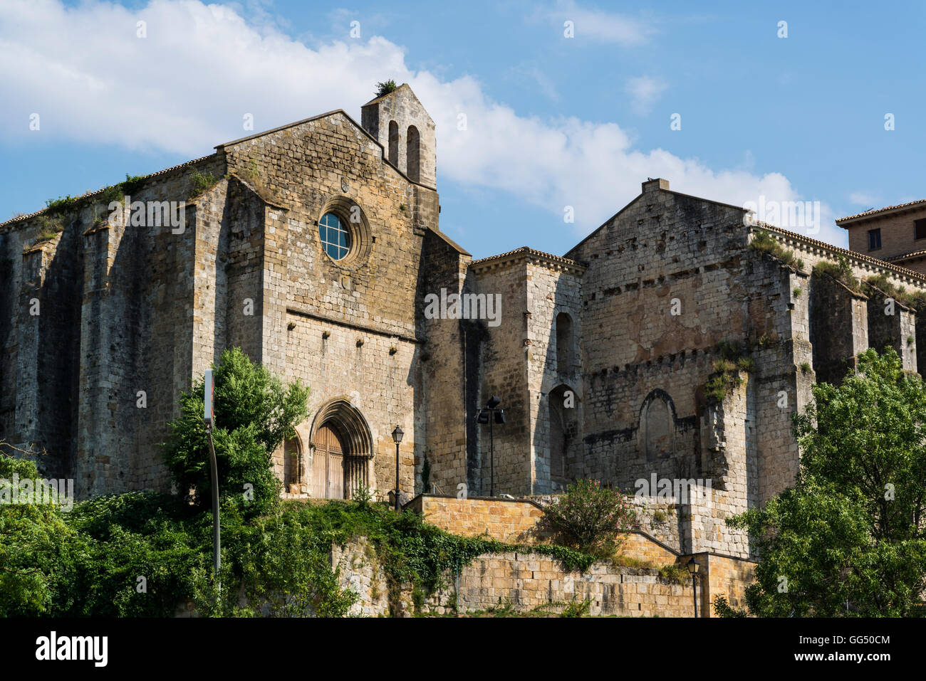Romanesque churches hi-res stock photography and images - Alamy
