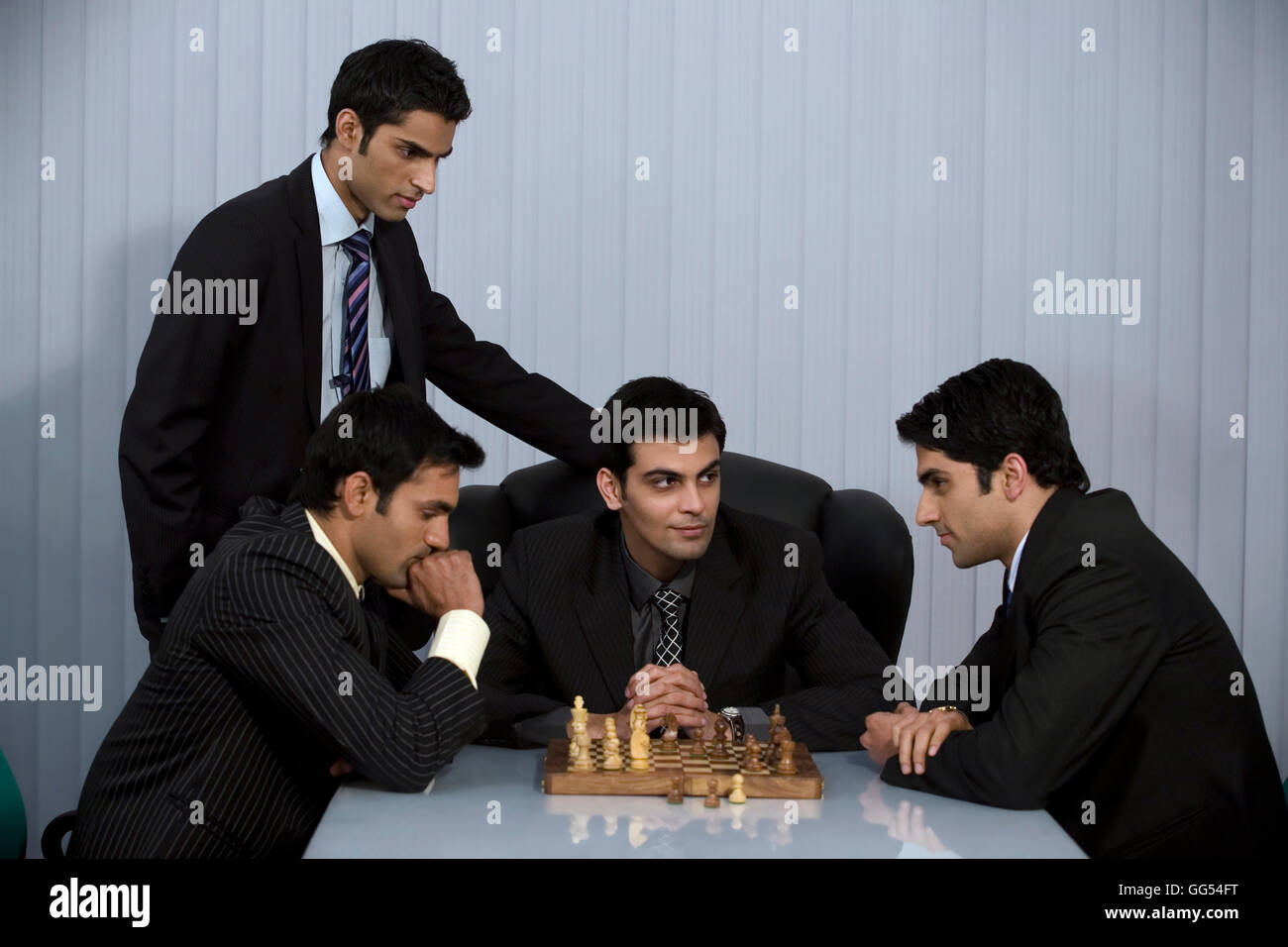Chess india playing hi-res stock photography and images - Alamy