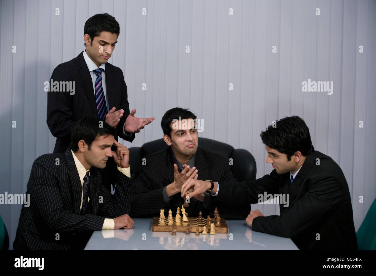 Chess india playing hi-res stock photography and images - Alamy