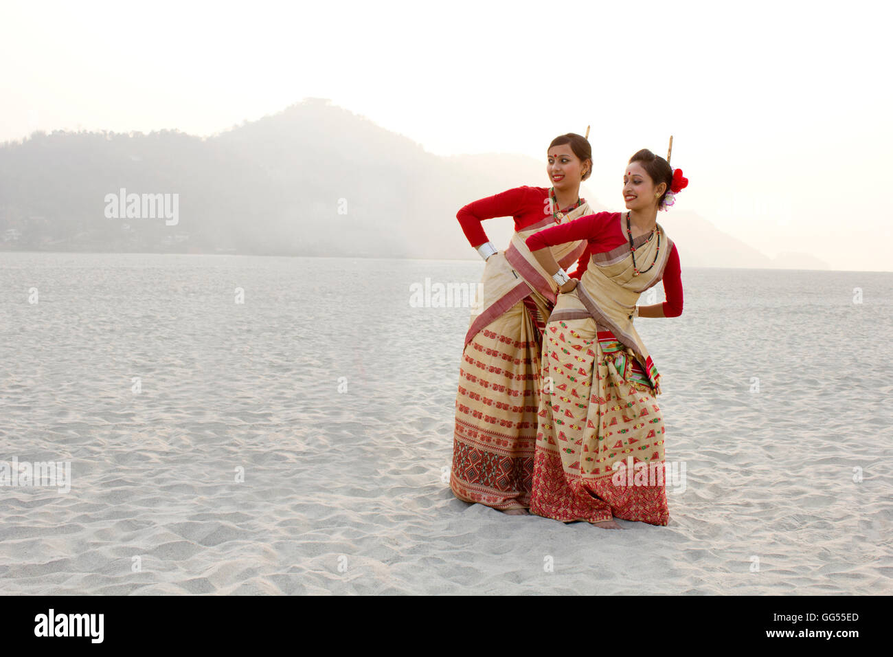 Bihu women dancing Stock Photo - Alamy