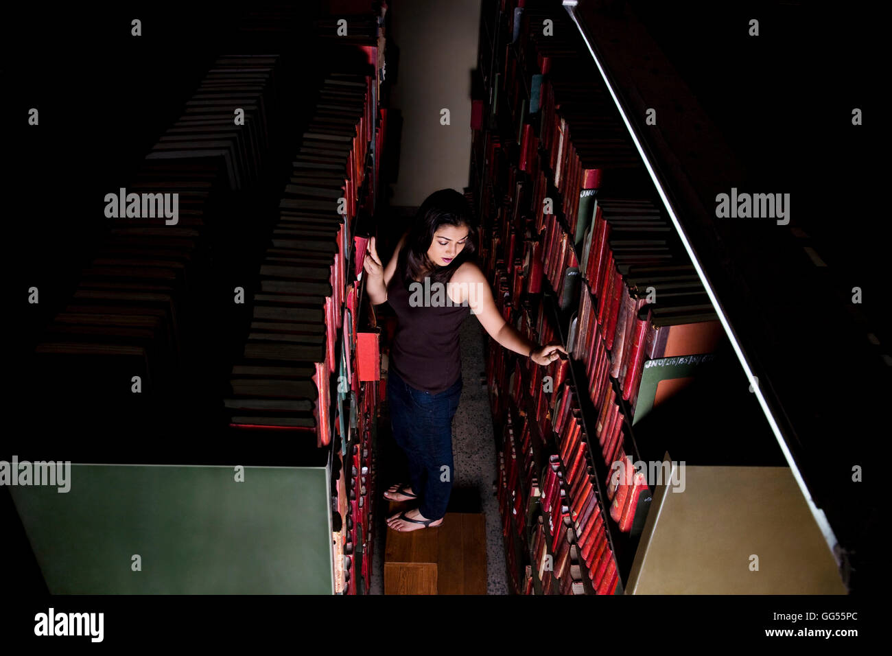 Indian university library hi-res stock photography and images - Alamy