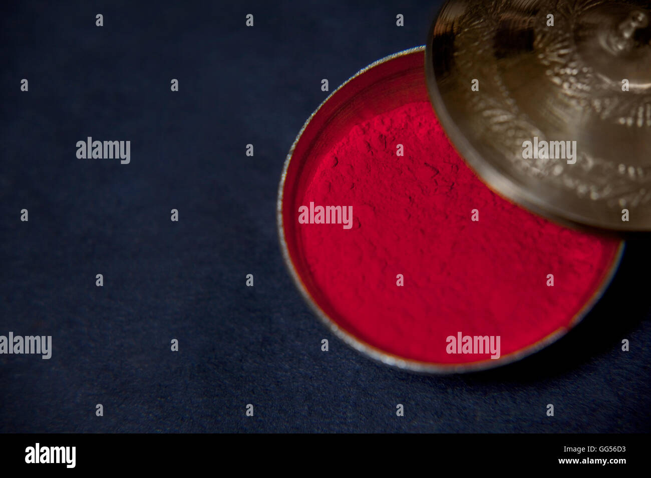 Extreme close-up of red sindoor Stock Photo - Alamy