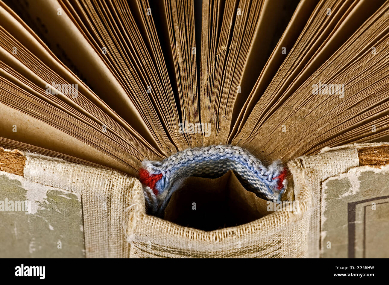 The open ancient book with old paper pages Stock Photo - Alamy