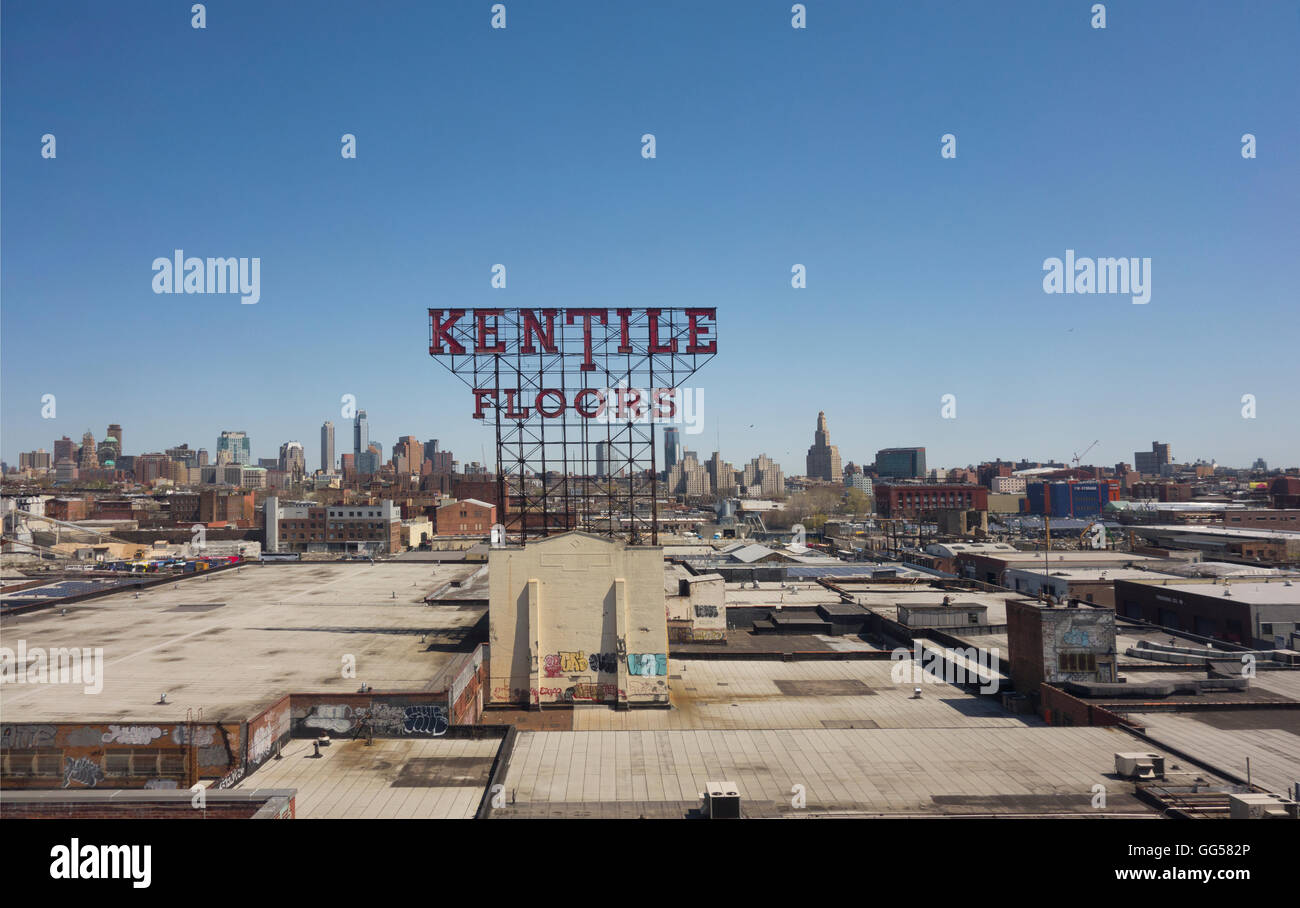 Kentile floors neon sign hi-res stock photography and images - Alamy