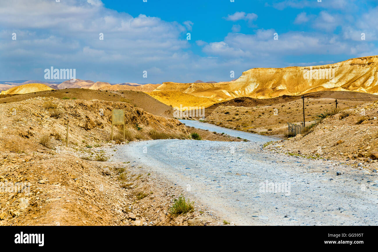 Desert judea road hi-res stock photography and images - Alamy