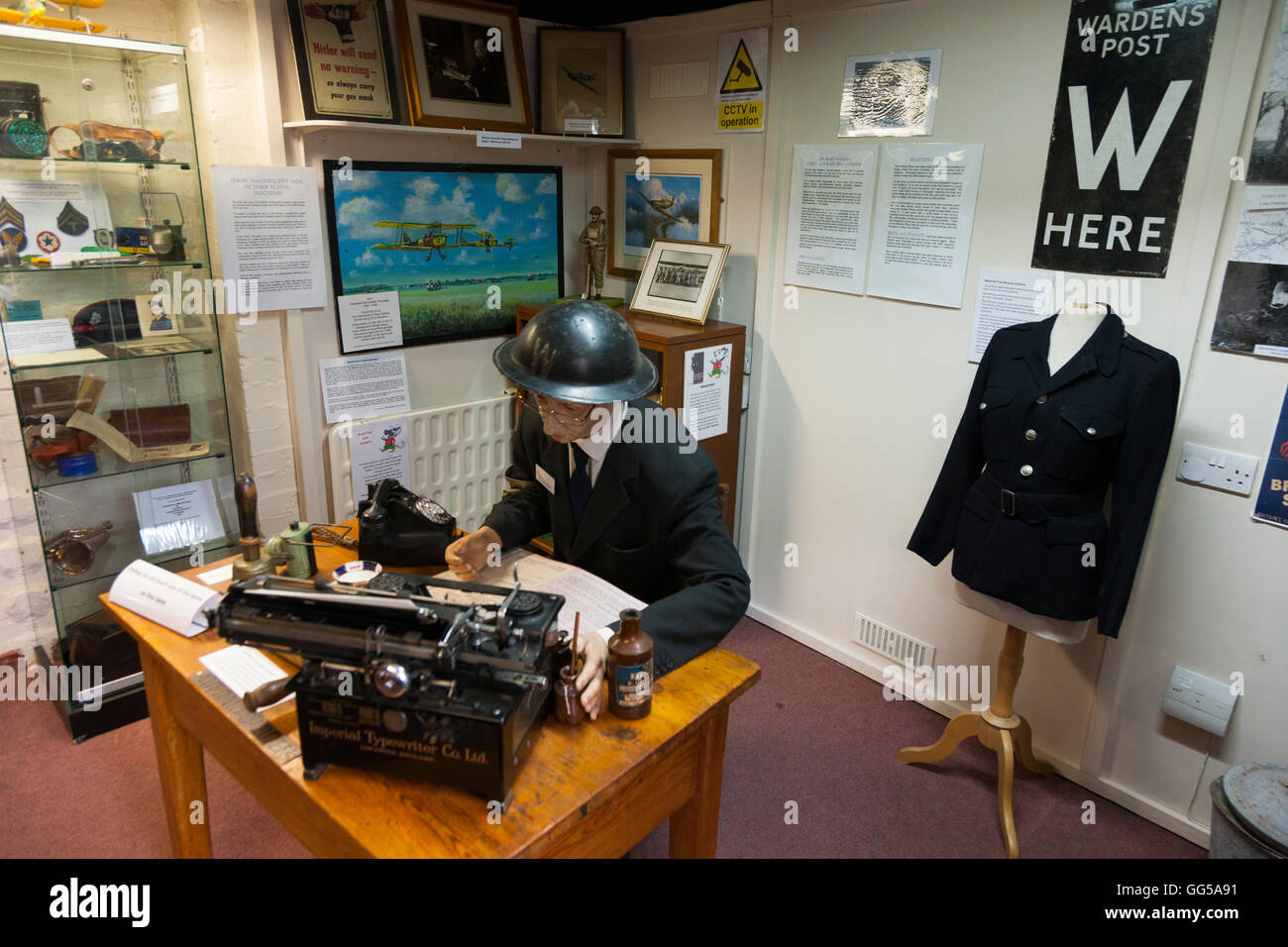 World War ll themed room WW2 / II / Two / W W 2 period style rooms at ...