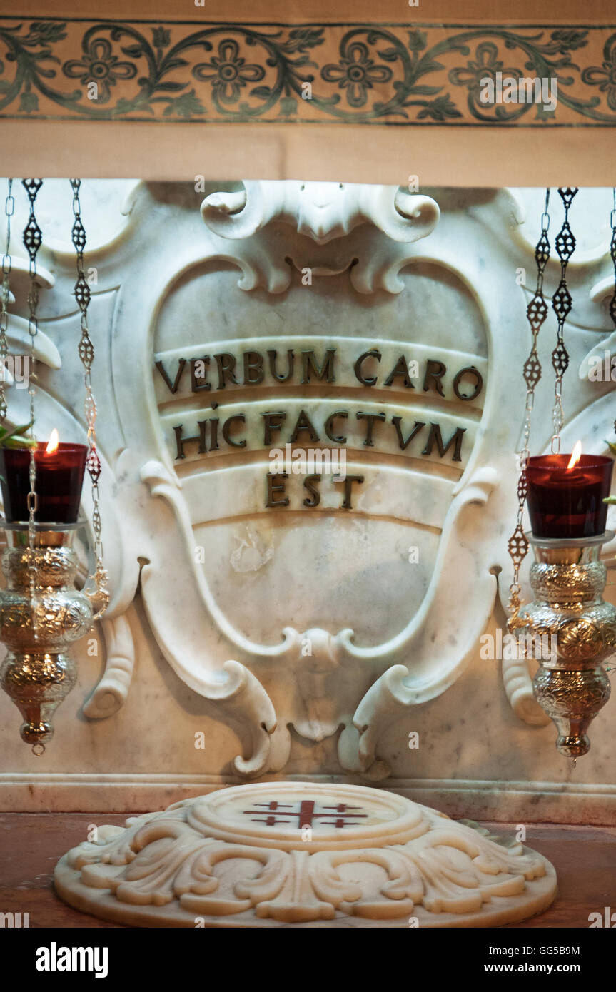 Verbum caro hic factum est hi-res stock photography and images - Alamy