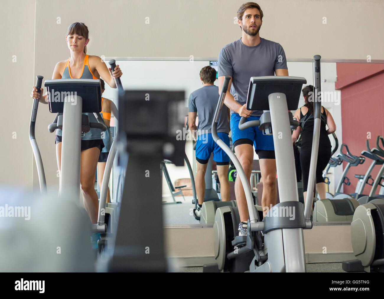 Exercising machines hi-res stock photography and images - Alamy