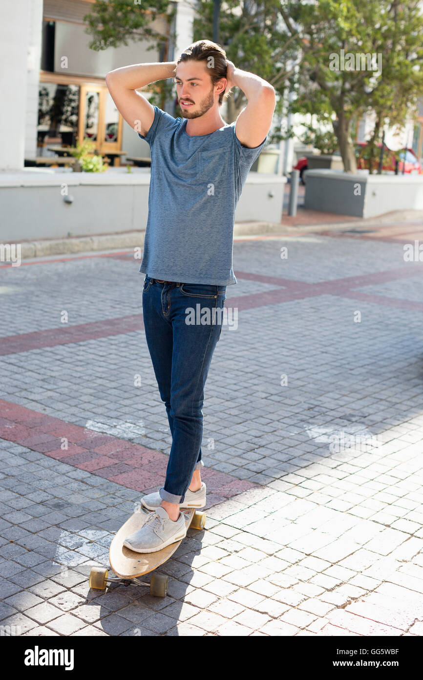 Man skateboarding on city hi-res stock photography and images - Alamy