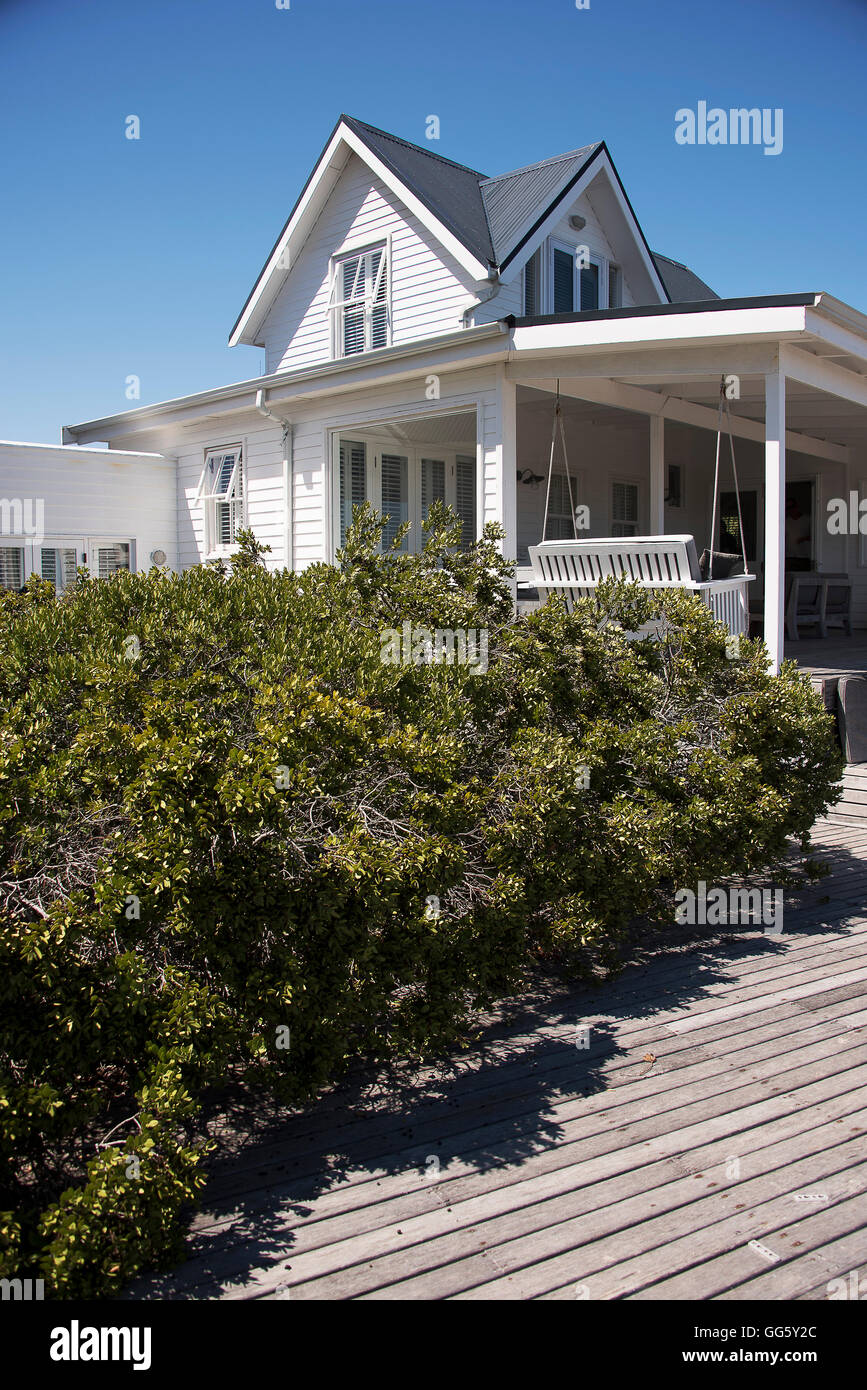 View of a modern house Stock Photo - Alamy