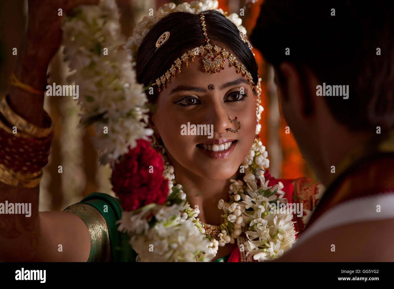 Bride and groom during wedding ceremony Stock Photo - Alamy