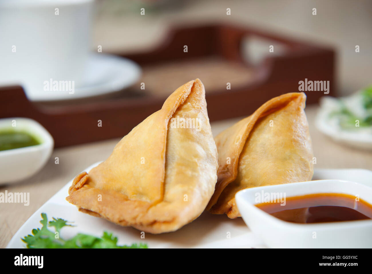 Samosa and chutney in plate hi-res stock photography and images - Alamy