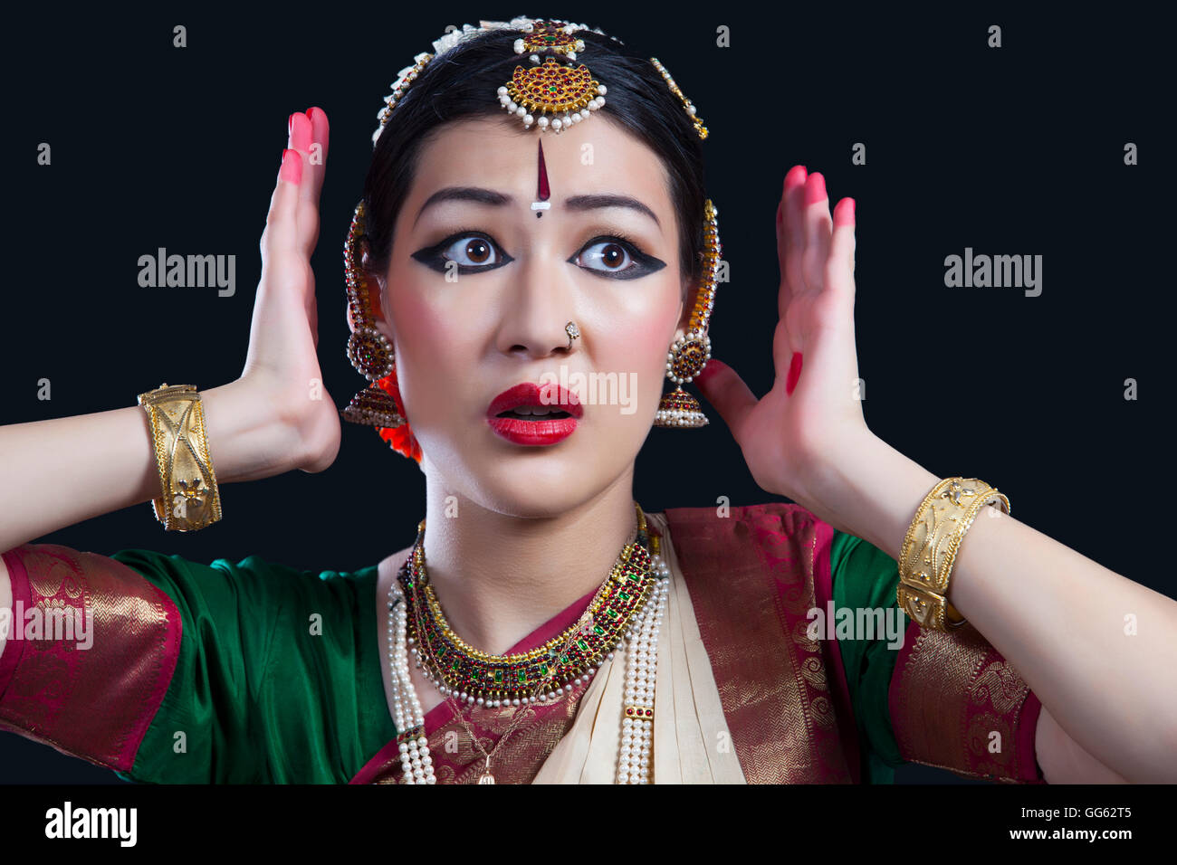 Indian woman fear scared hi-res stock photography and images - Alamy