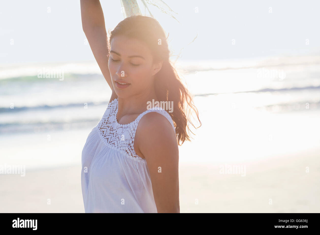 Beautiful woman posing beach hi-res stock photography and images - Alamy