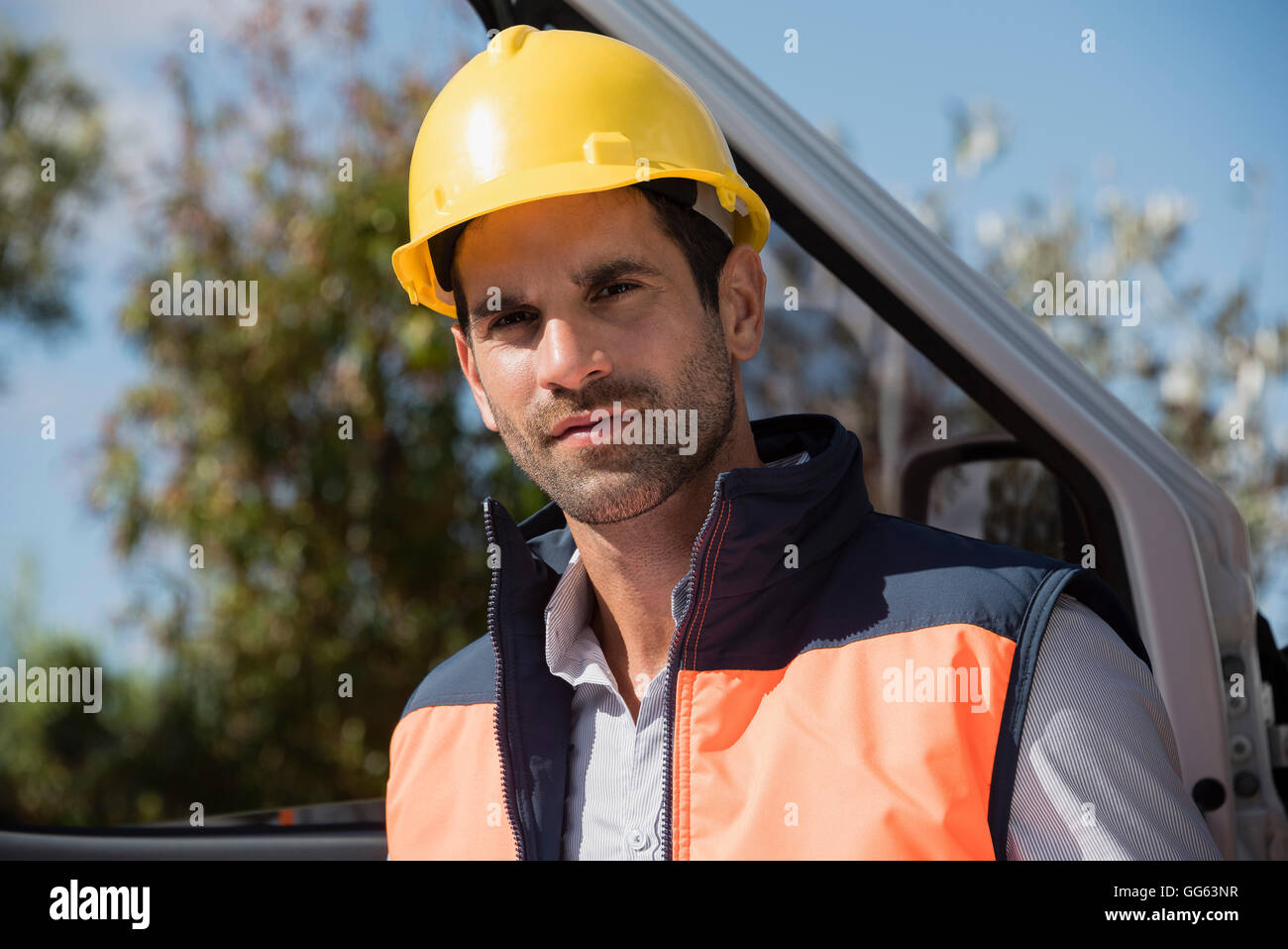 Professional engineer standing outdoors hi-res stock photography and ...