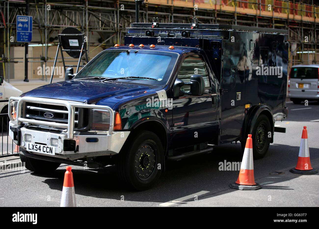 Unmarked police vehicle hi-res stock photography and images - Alamy