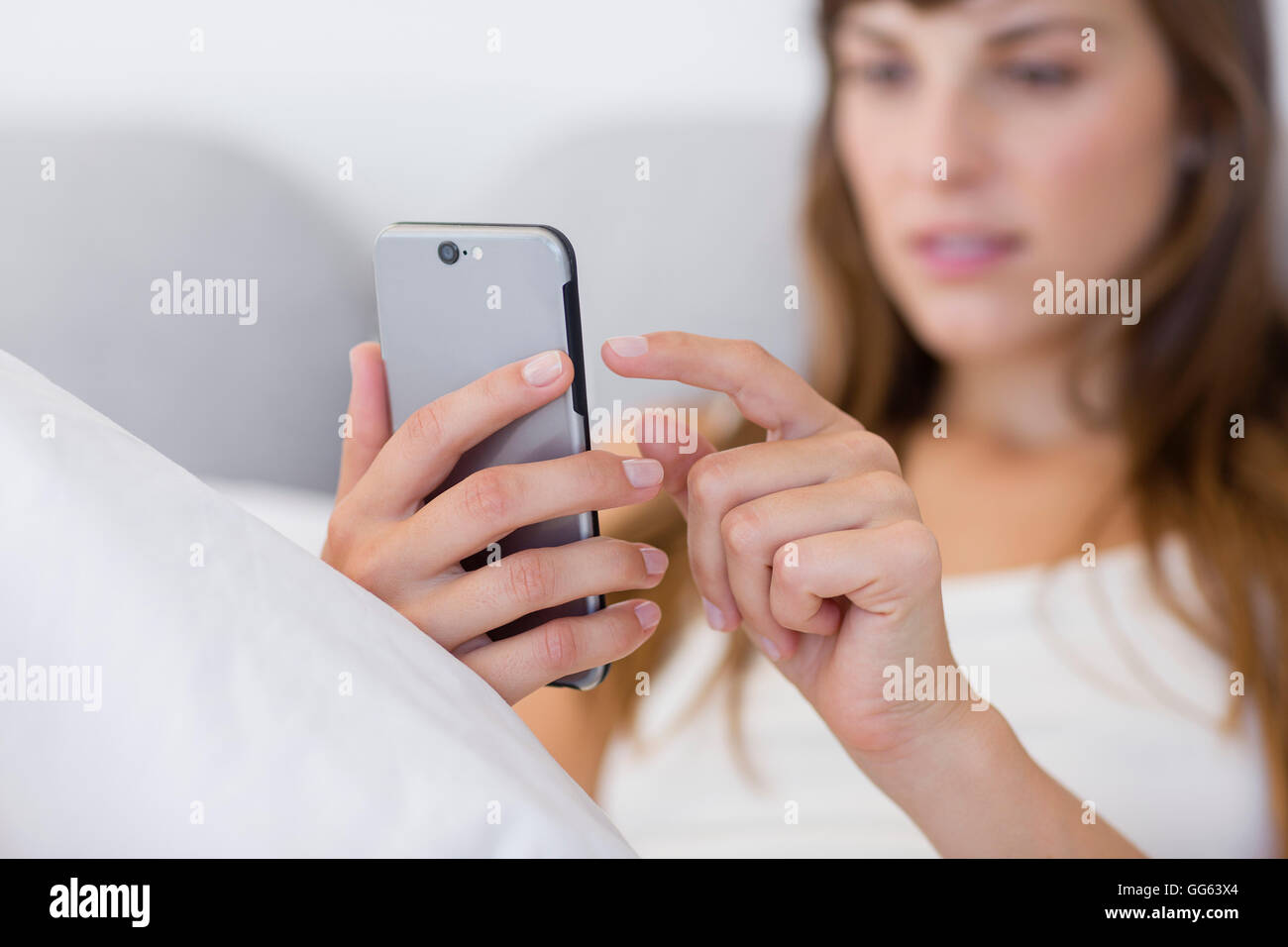 Messaging wireless hi-res stock photography and images - Alamy