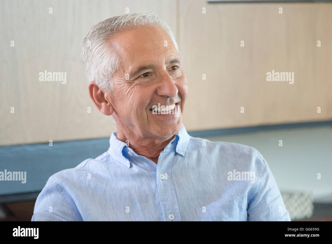 Close up smiling senior man hi-res stock photography and images - Alamy