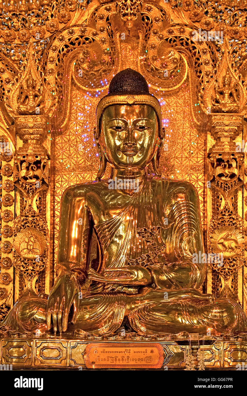 Botataung Pagoda, Yangon Stock Photo - Alamy