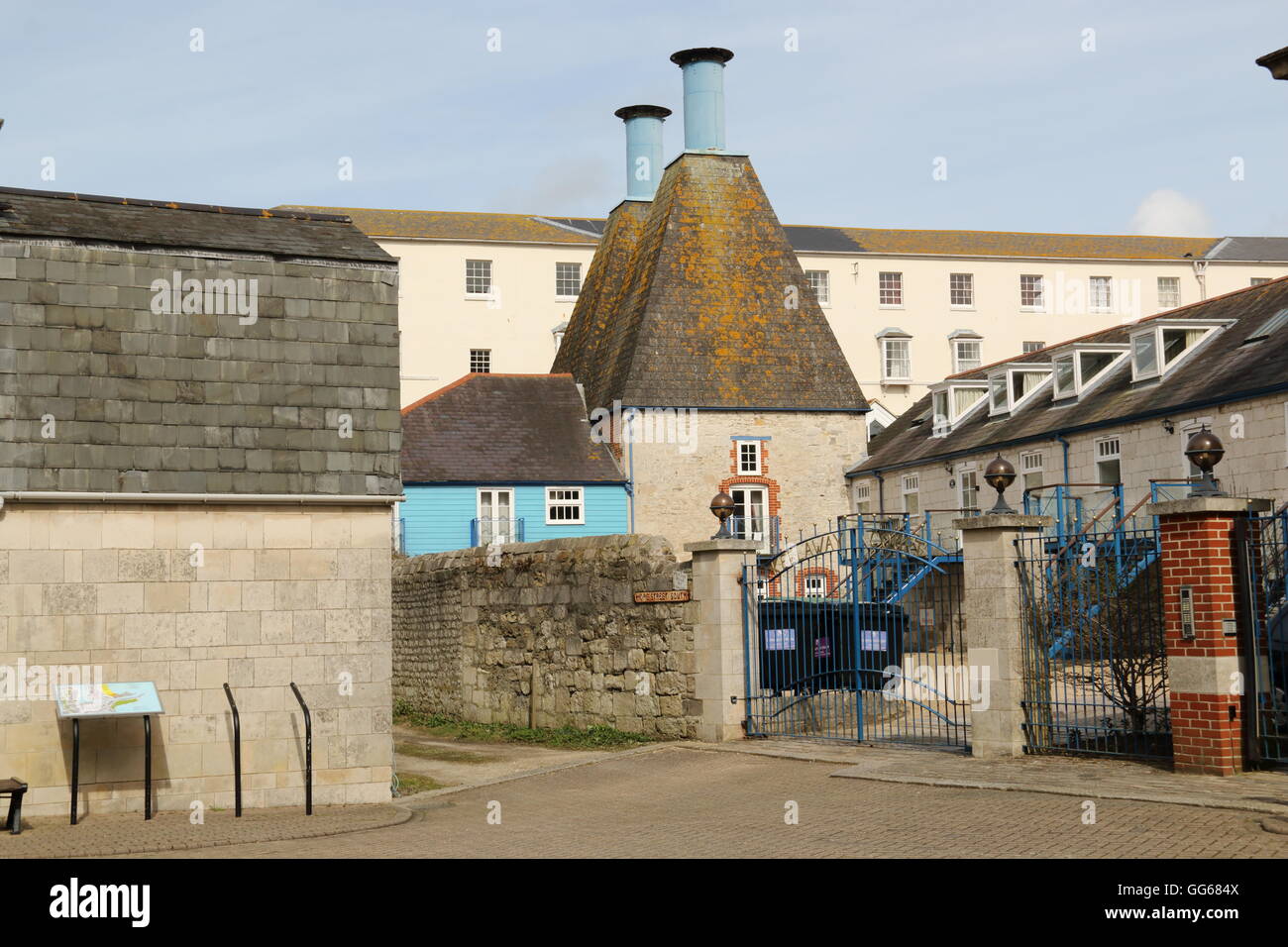 Oast house conversion hi-res stock photography and images - Alamy