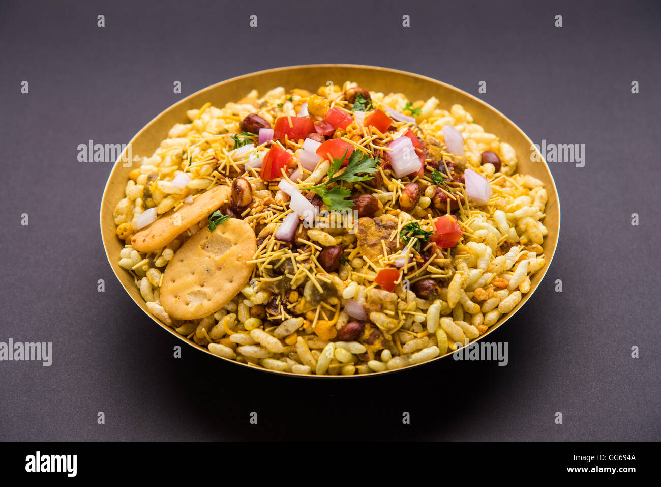 indian favourite chat or snack item Bhel or Bhelpuri Stock Photo - Alamy