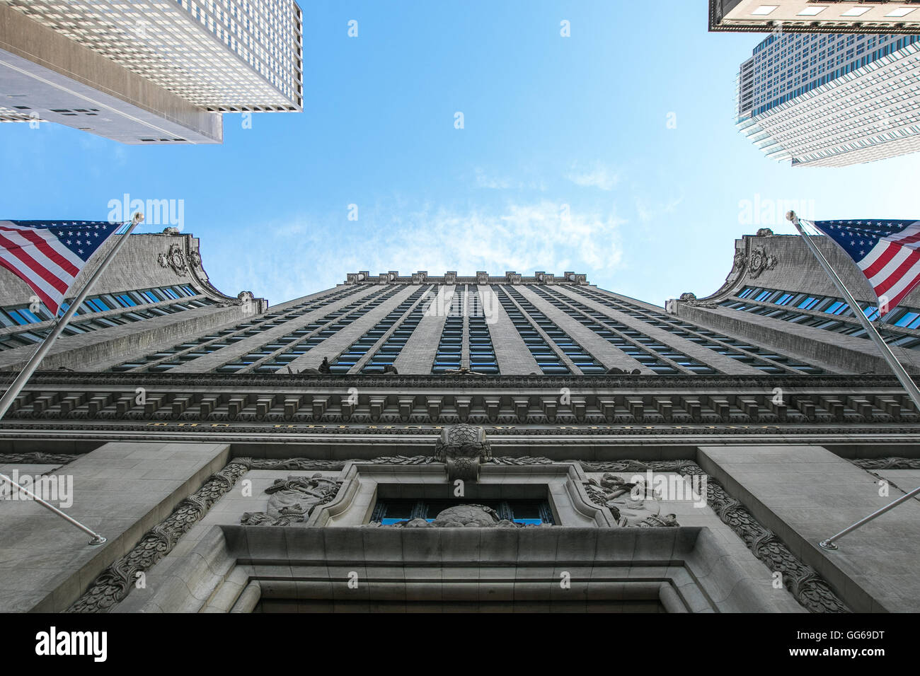 Helmsley building nyc skyscraper flag hi-res stock photography and ...