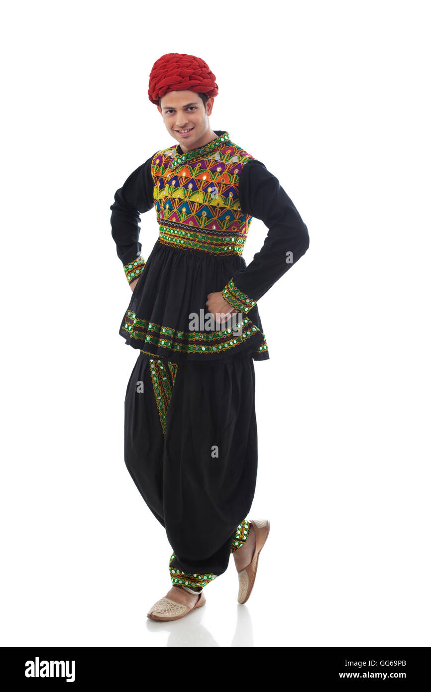 Portrait of a male dandiya dancer Stock Photo - Alamy