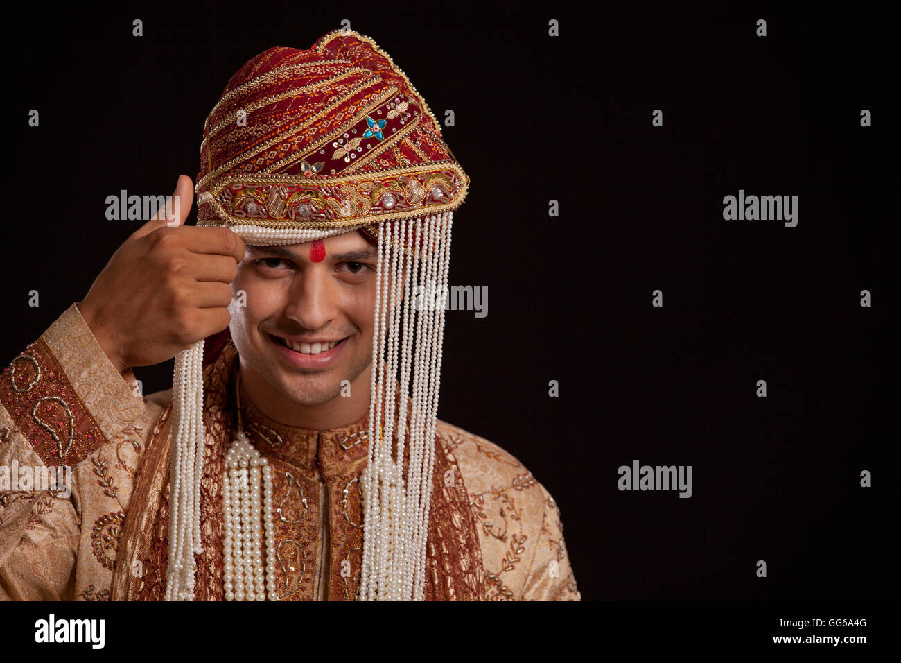 Asian headdress hi-res stock photography and images - Alamy