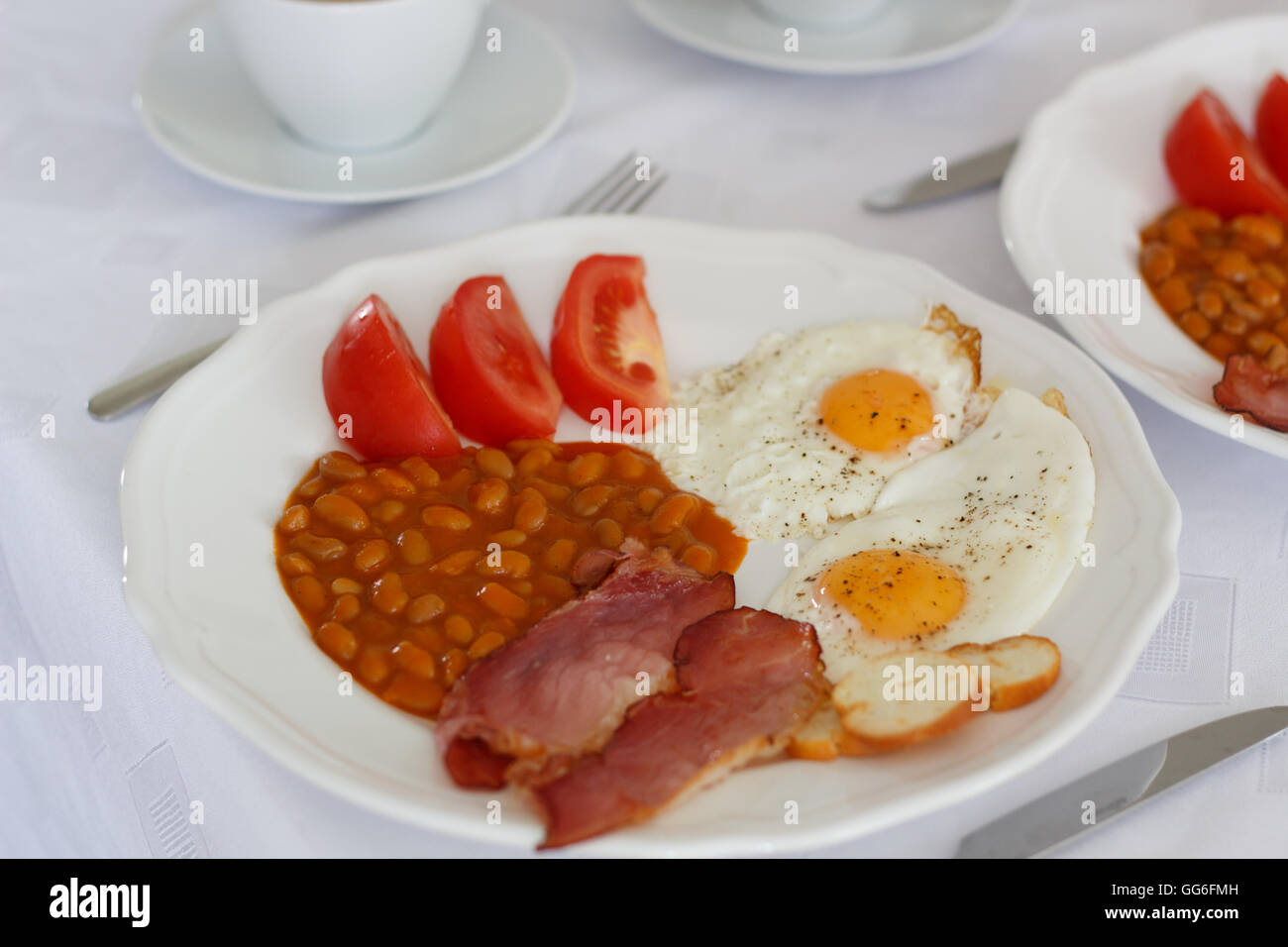 Full english breakfast ham hi-res stock photography and images - Alamy