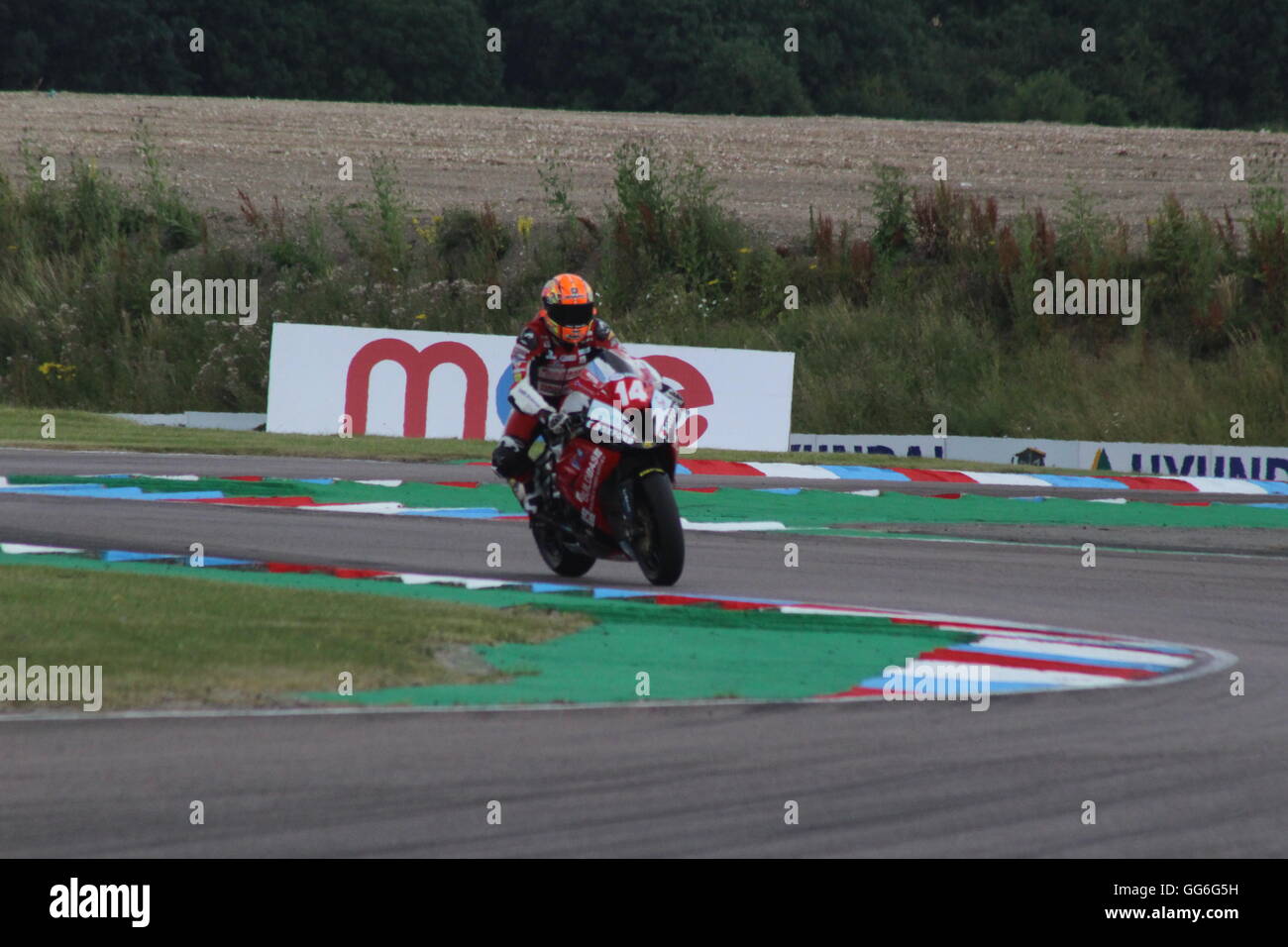 Thruxton Superbikes UK Stock Photo - Alamy