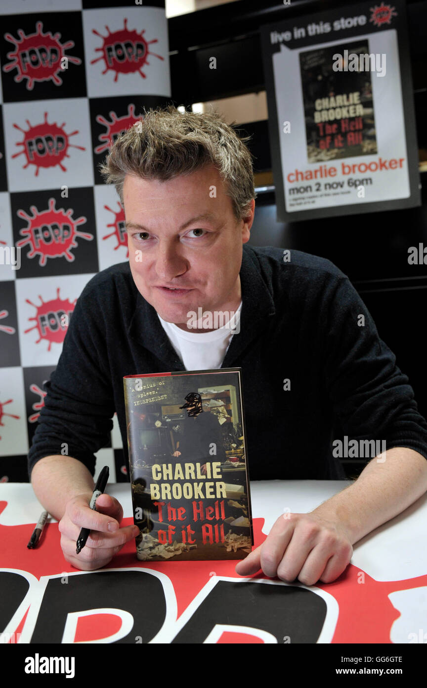Charlie Brooker displays suitable contempt for booksigning photocall ...