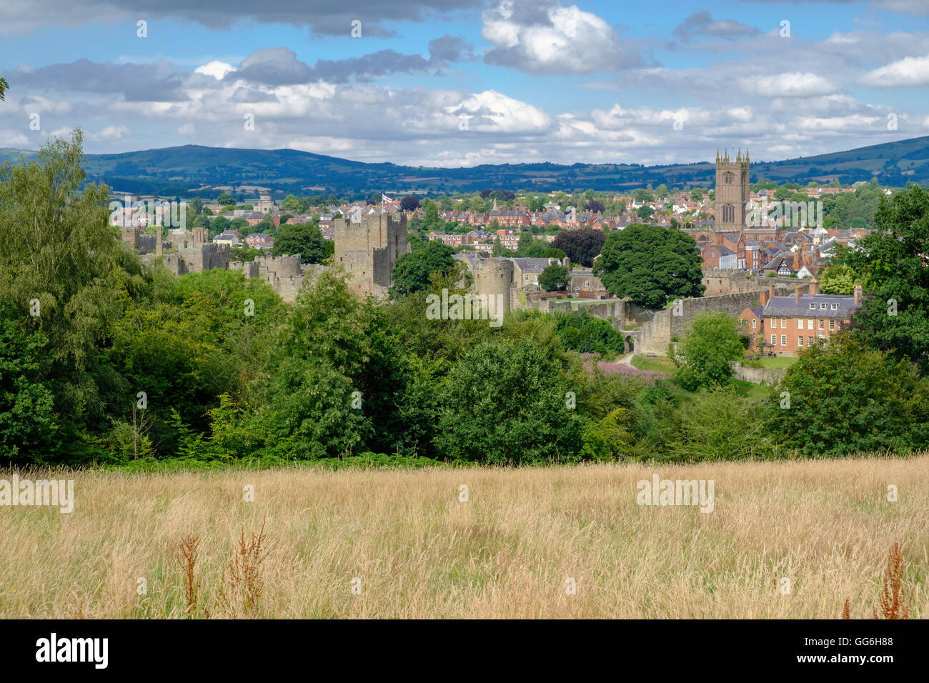 Shropshire border with wales hi-res stock photography and images - Alamy