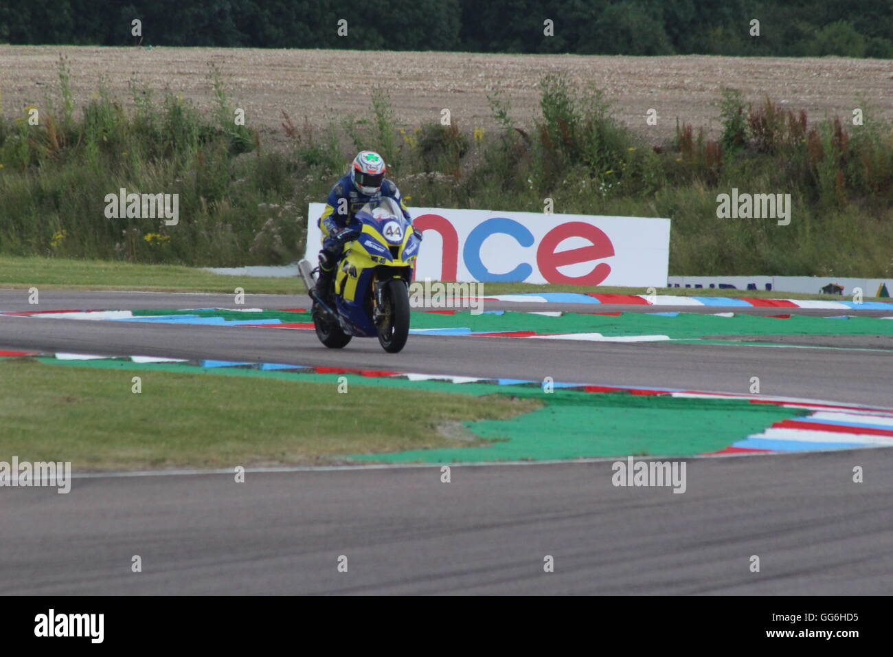Super bikes race thruxton hi-res stock photography and images - Alamy
