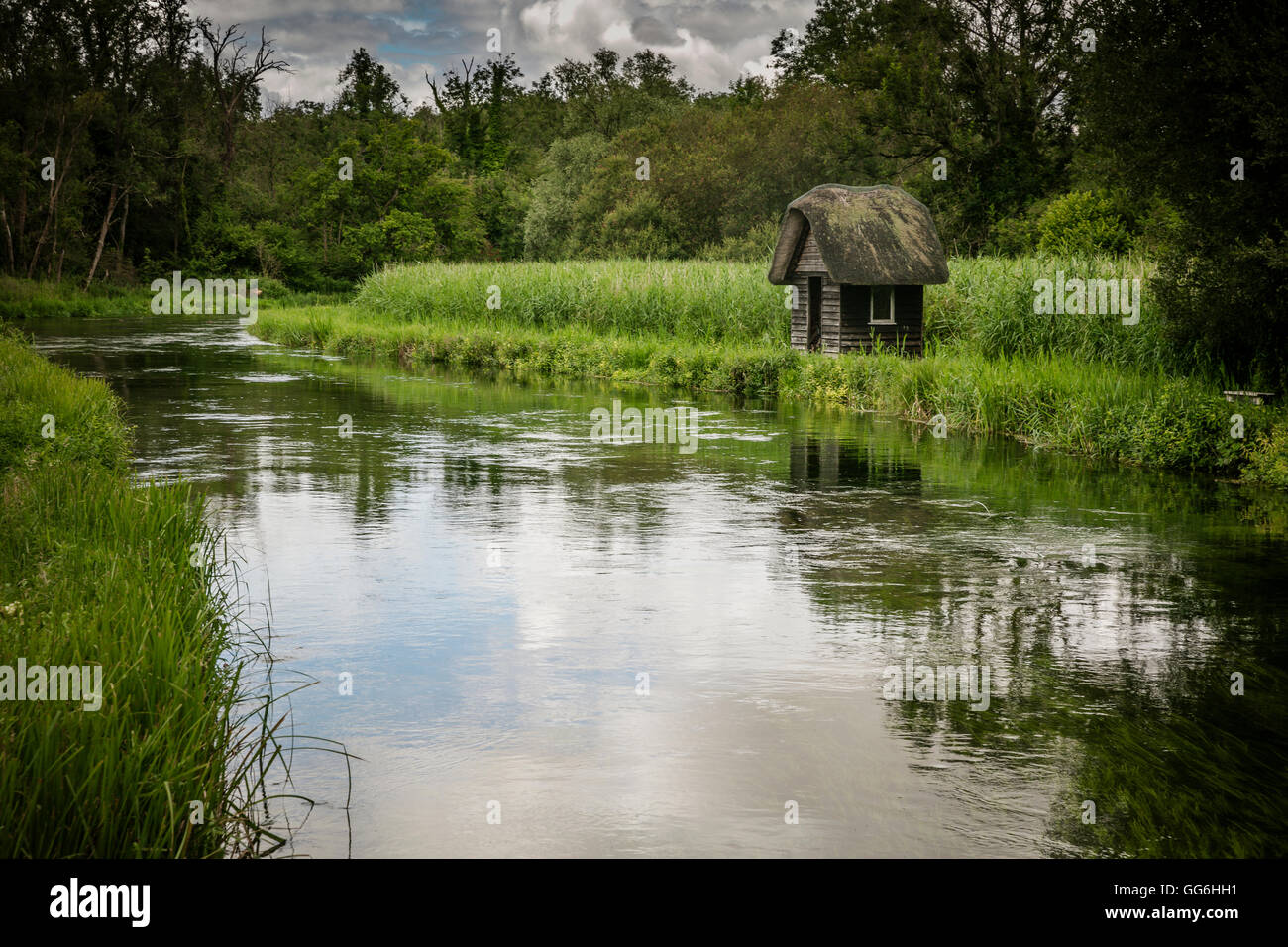 Leckford estate river test hi-res stock photography and images - Alamy