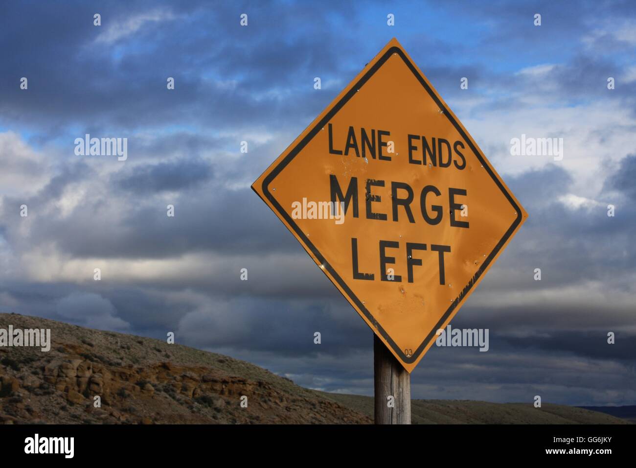 Merge sign hi-res stock photography and images - Alamy