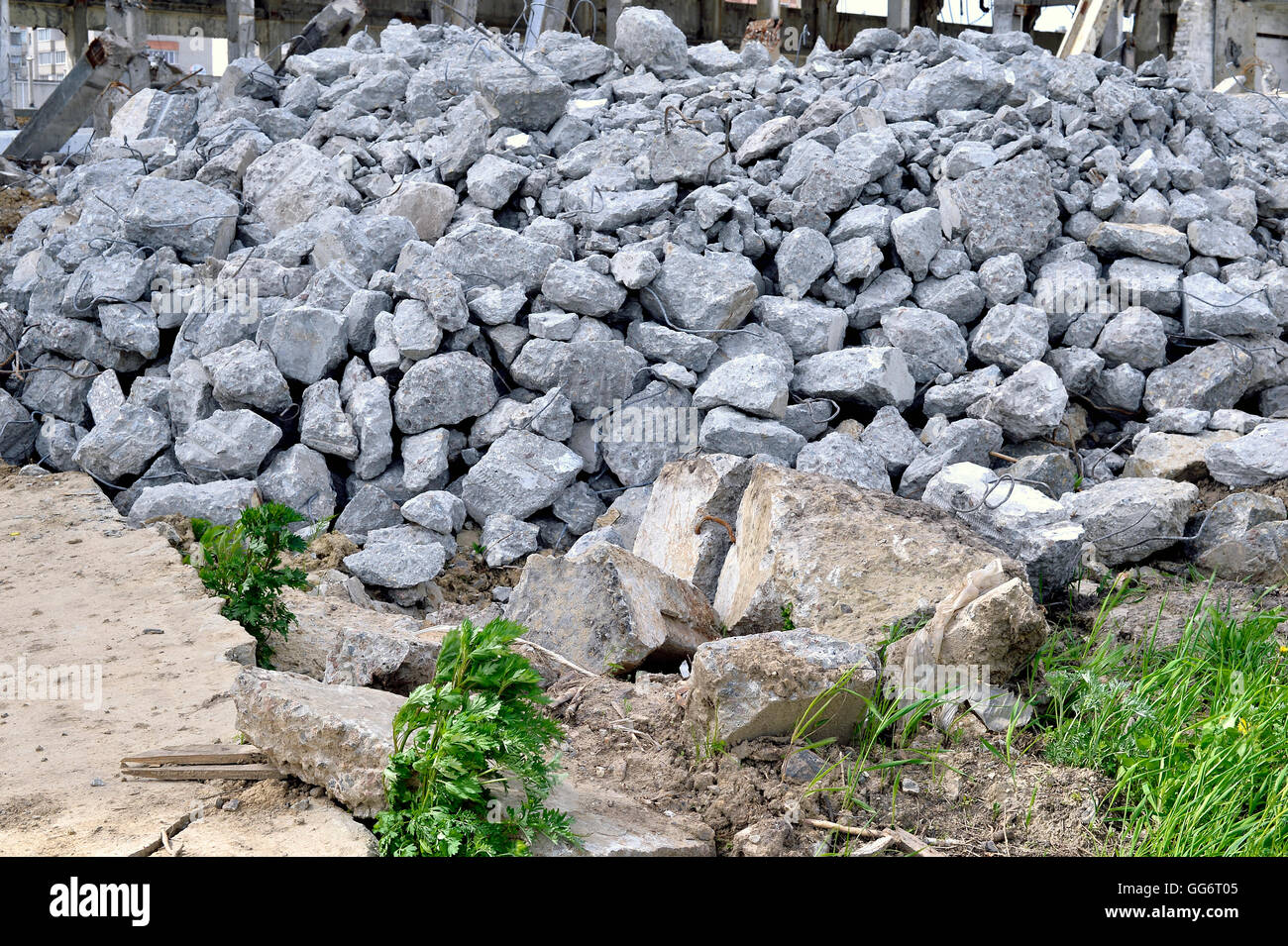 Building debris - the broken stones of the destroyed building Stock ...