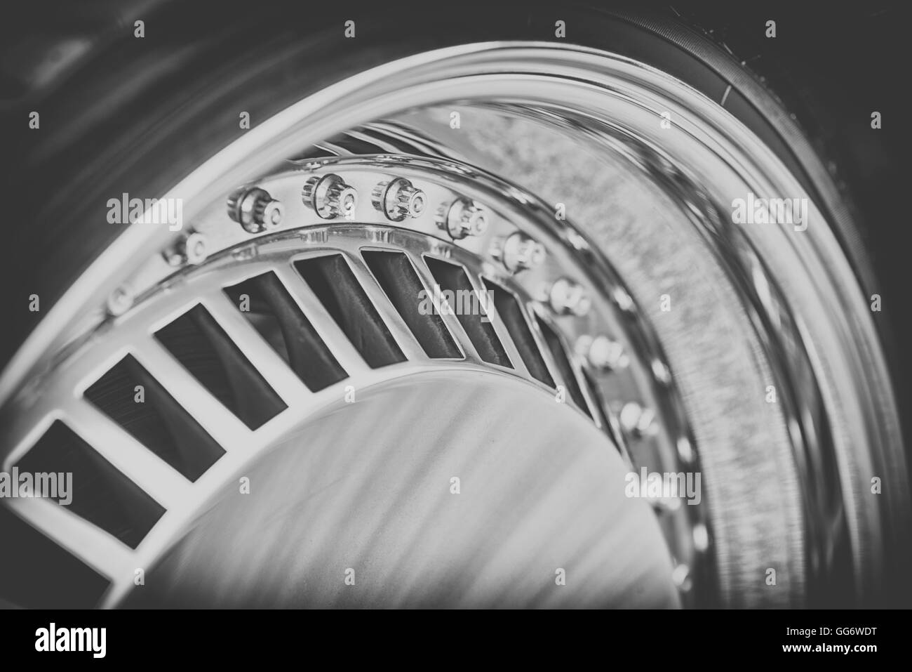 Close-up of aluminium rim of luxury car wheel Stock Photo - Alamy